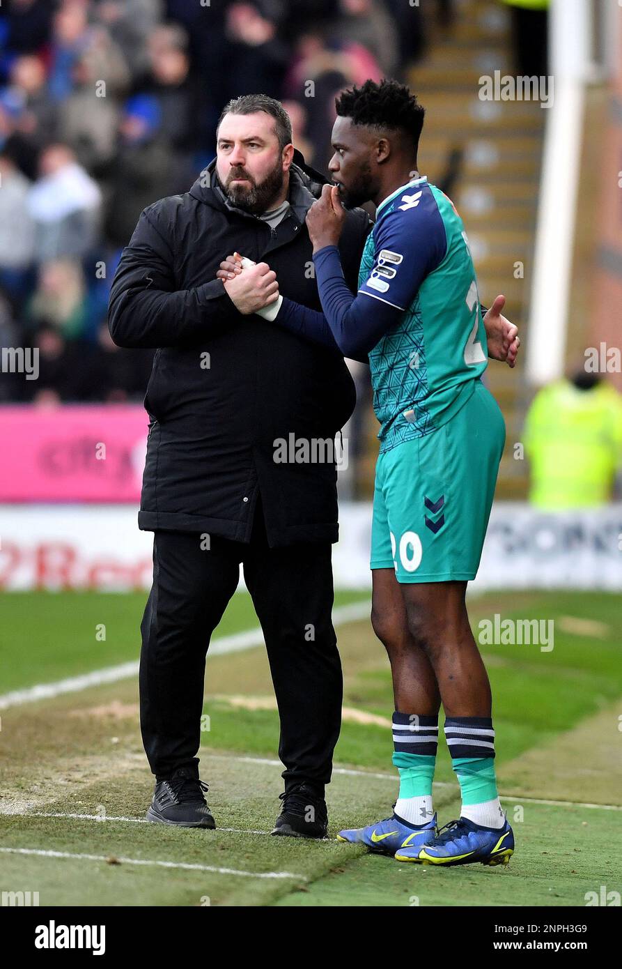Football action david unsworth hi-res stock photography and images - Alamy