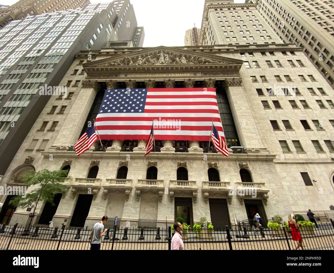 Photo by: STRF/STAR MAX/IPx 2020 9/11/20 The Stock Market continues to ...