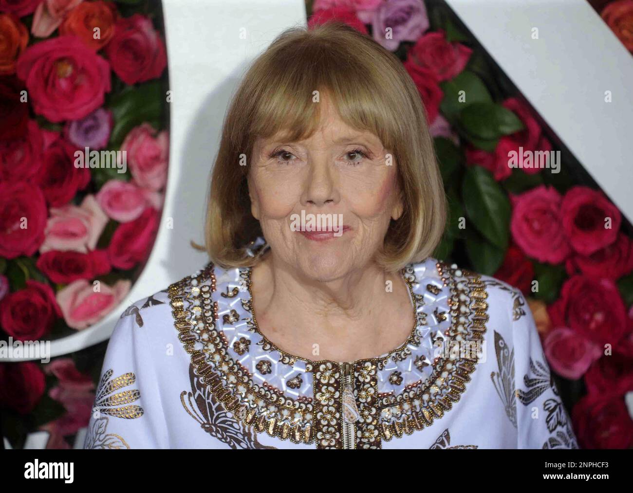 Photo by: zz/Dennis Van Tine/STAR MAX/IPx 9/10/20 Diana Rigg has passed ...