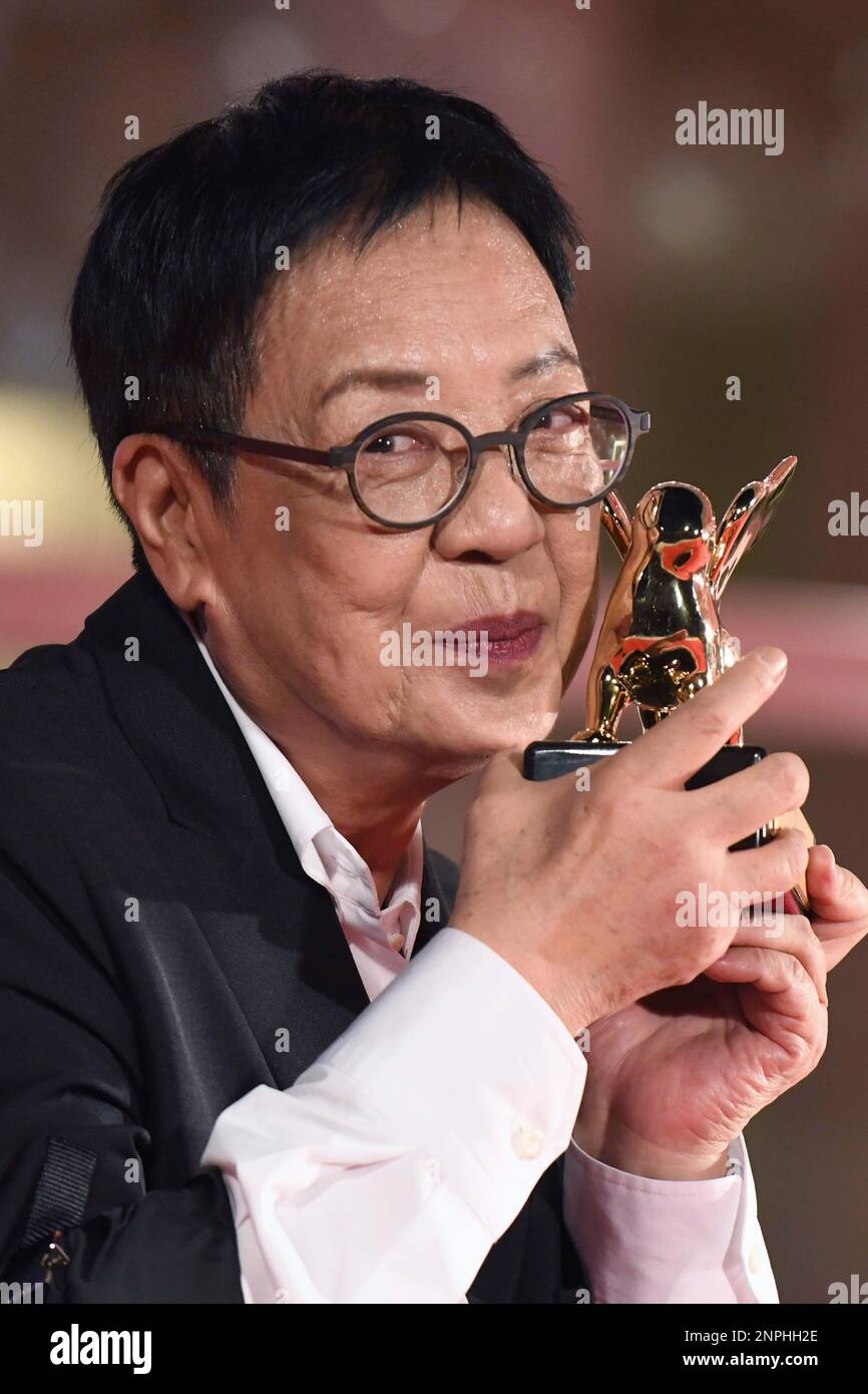 Director Ann Hui holds her Golden Lion award for Lifetime Achievement ...