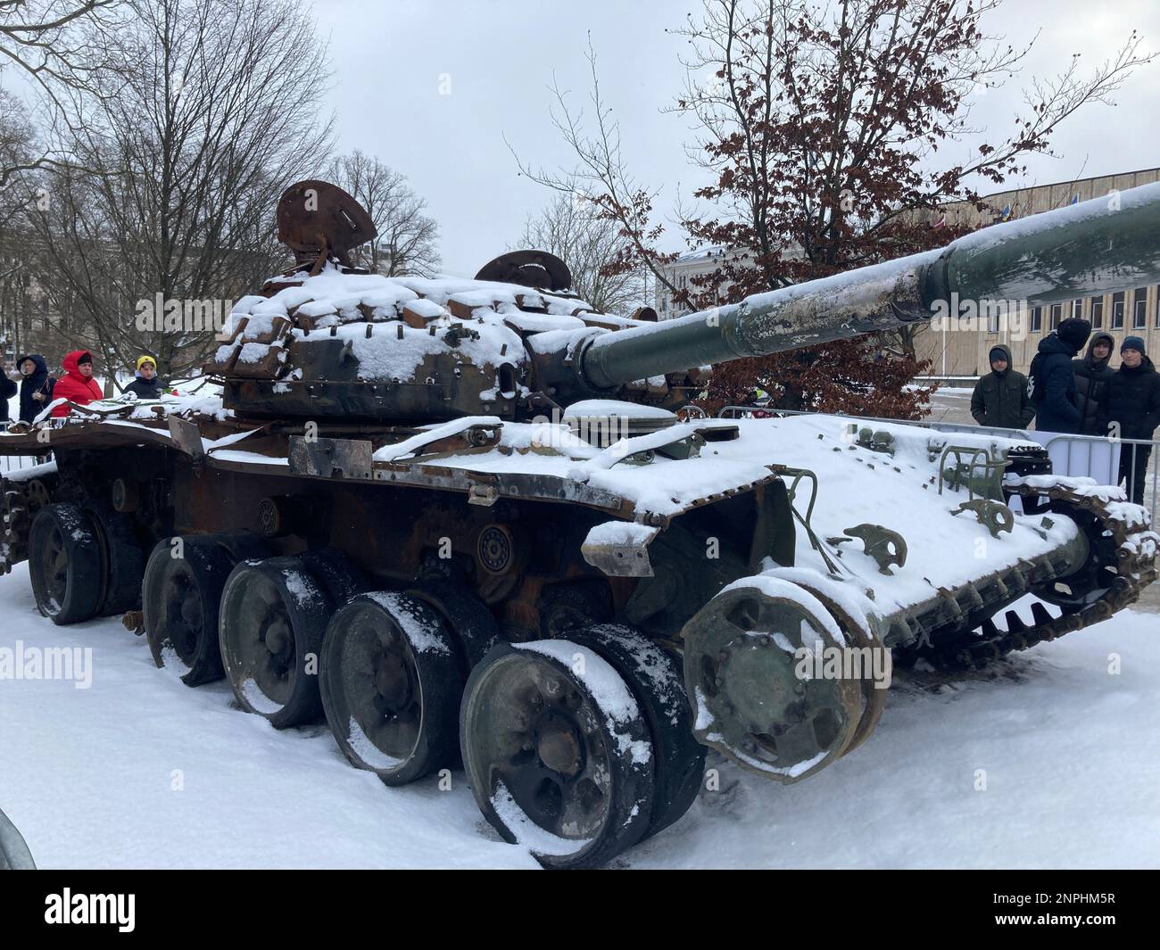 Destroyed russian t 72 tank hi-res stock photography and images - Alamy
