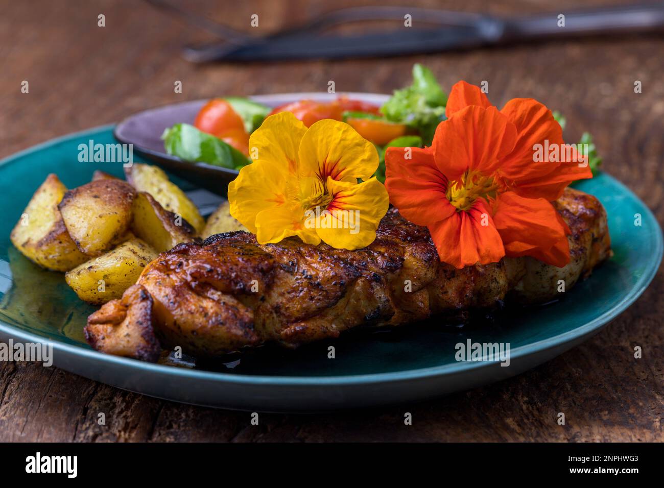 Steak dinner flowers hi-res stock photography and images - Alamy