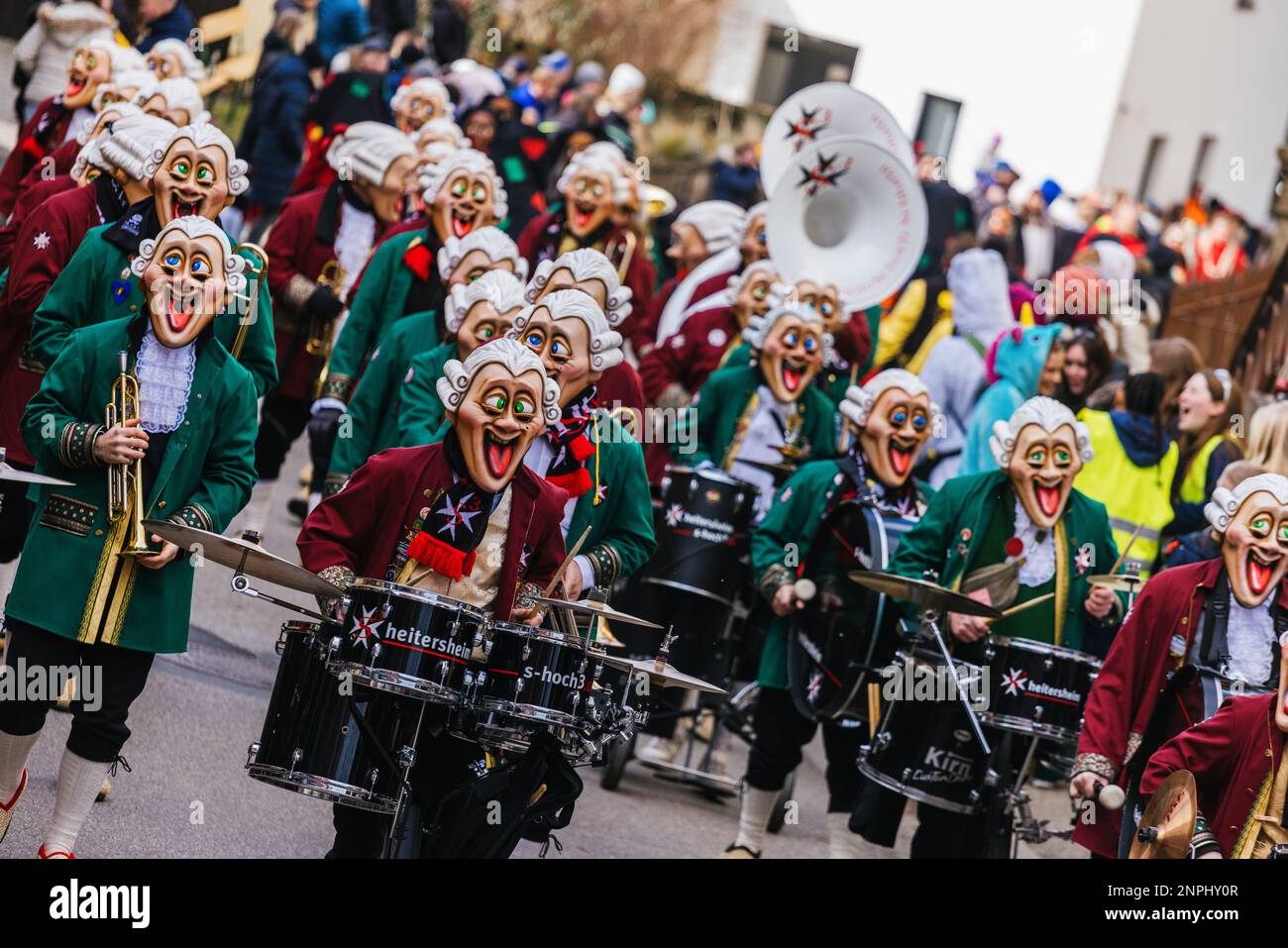 Sulzburg, Germany. 26th Feb, 2023. Musicians of the group "StrauhSchoeh ...