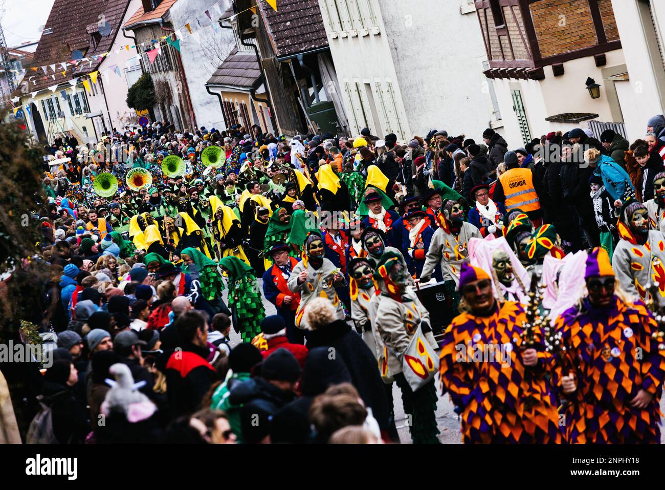 Sulzburg, Germany. 26th Feb, 2023. Fools and musicians walk through ...