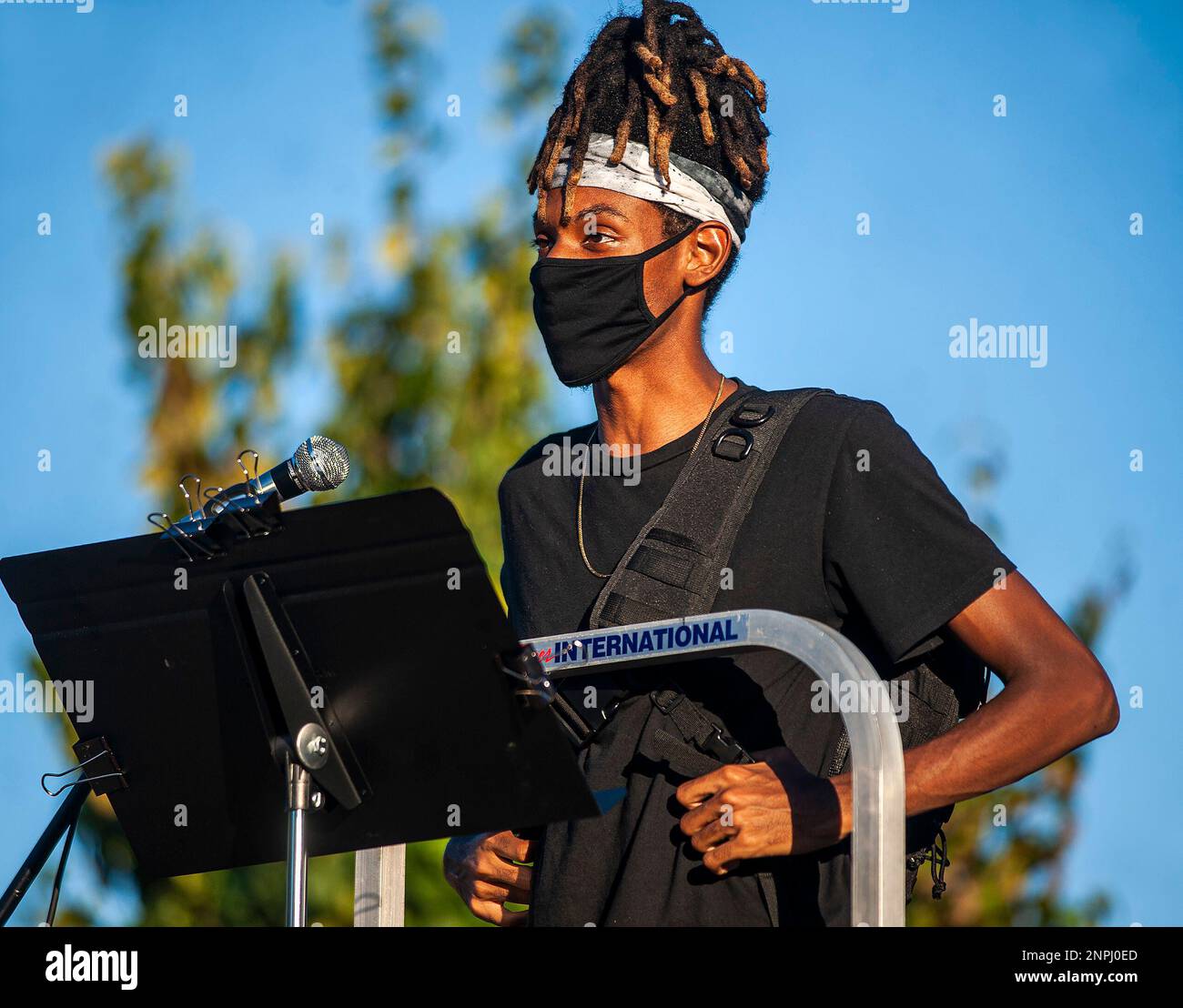 Illinois State University student-athlete Kimathi Johnson speaks to ...