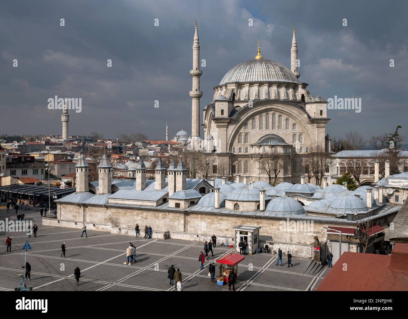 The Nuruosmaniye Mosque and Square, Istanbul,Turkey Stock Photo - Alamy