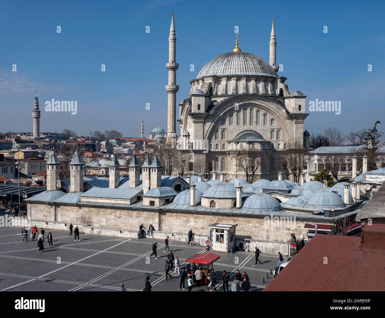 The Nuruosmaniye Mosque and Square, Istanbul,Turkey Stock Photo - Alamy
