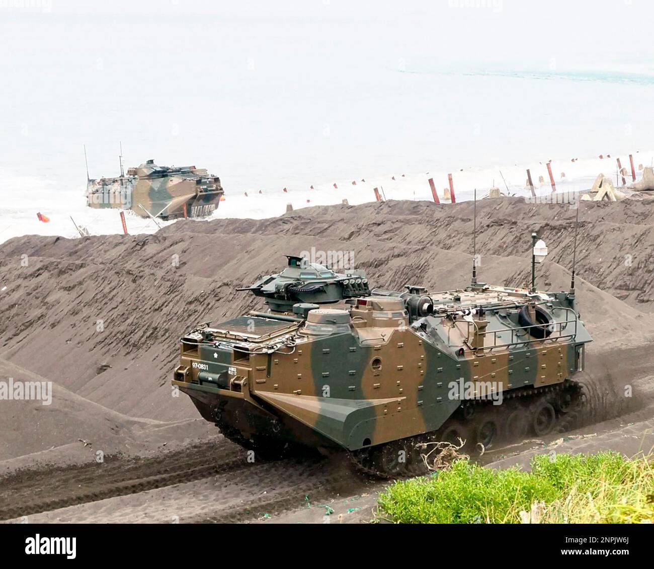 The Assault Amphibious Vehicle Personnel 7(AVV7) of Japanese Ground ...