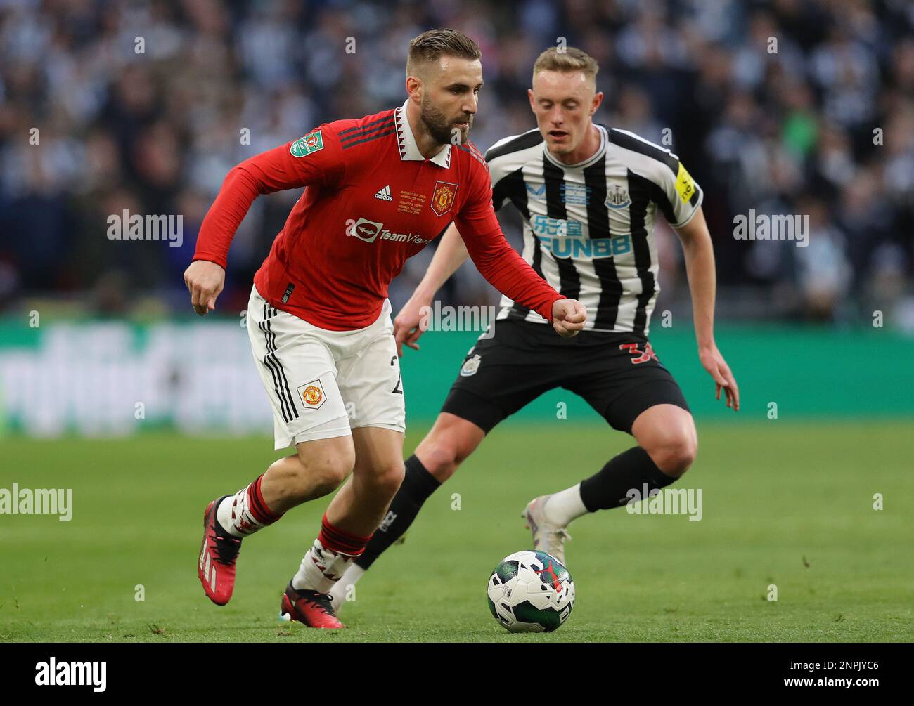 Sean longstaff manchester united cup hi-res stock photography and images - Alamy