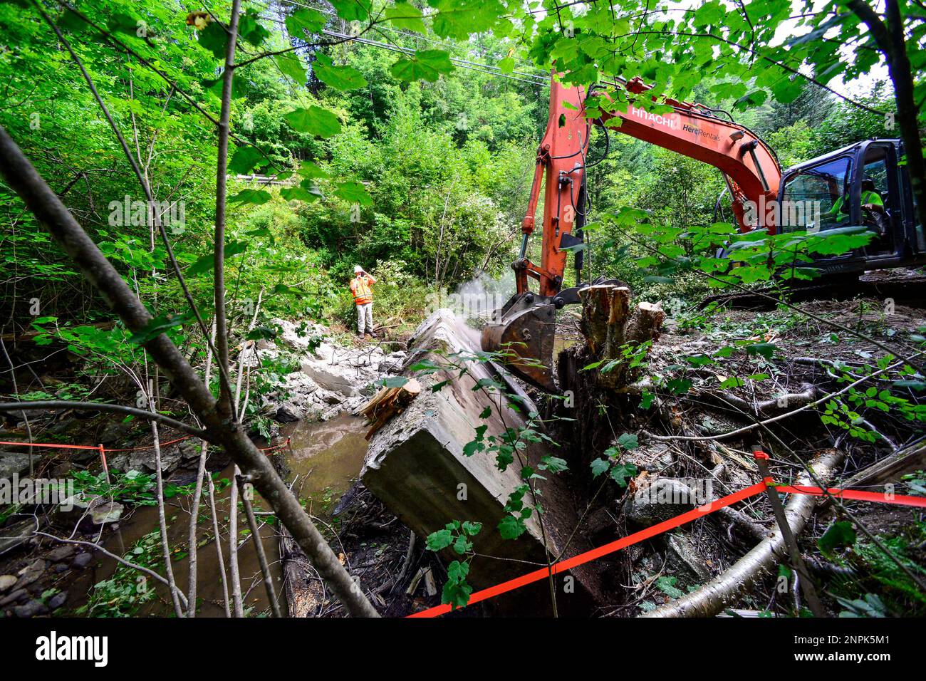 A small team from the U.S. Fish and Wildlife Service and the ...