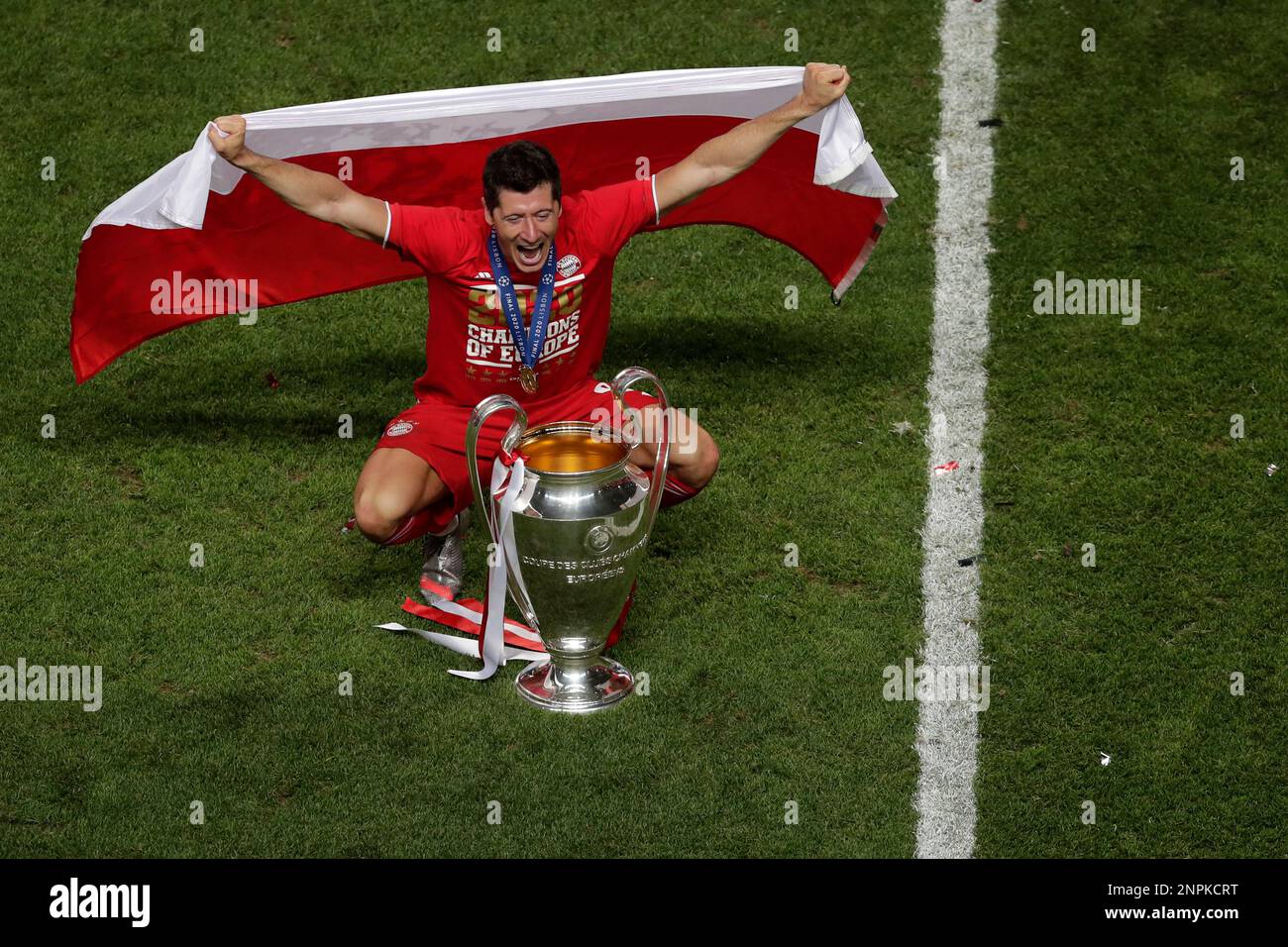 Bayern's Robert Lewandowski celebrates with the trophy after the ...