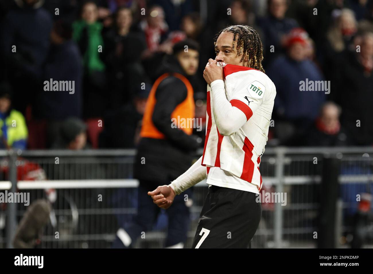 EINDHOVEN - Xavi Simons of PSV Eindhoven celebrates the 3-1 during the ...