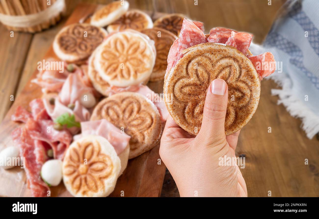 tigelle or crescentine homemade, con prosciutto, salame, stracciatella ...