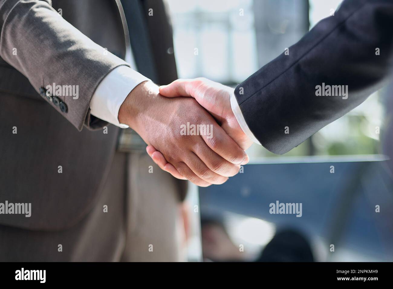 closeup of handshake of business partners Stock Photo - Alamy