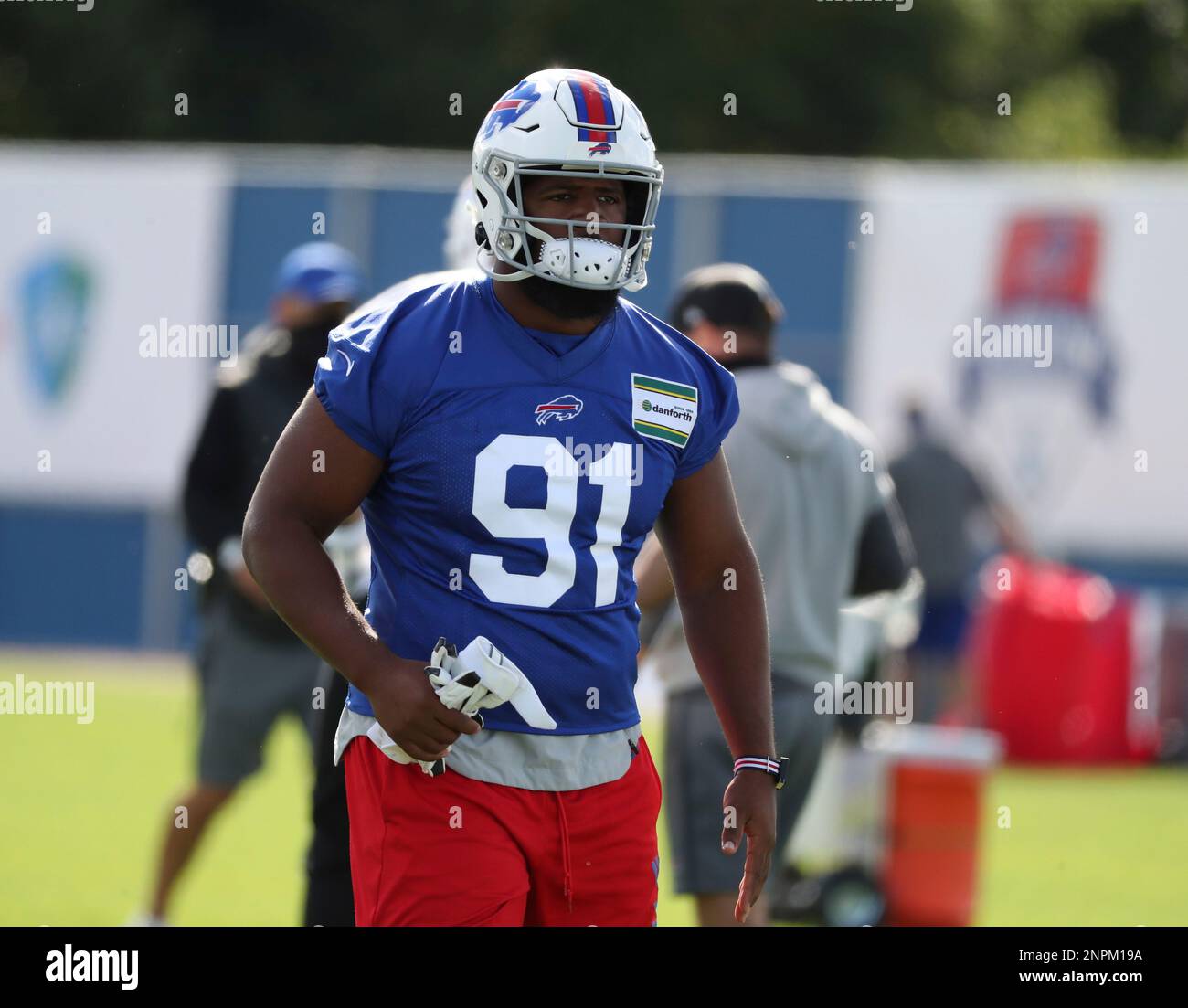 Buffalo Bills defensive tackle Ed Oliver (91) warms up before the start ...