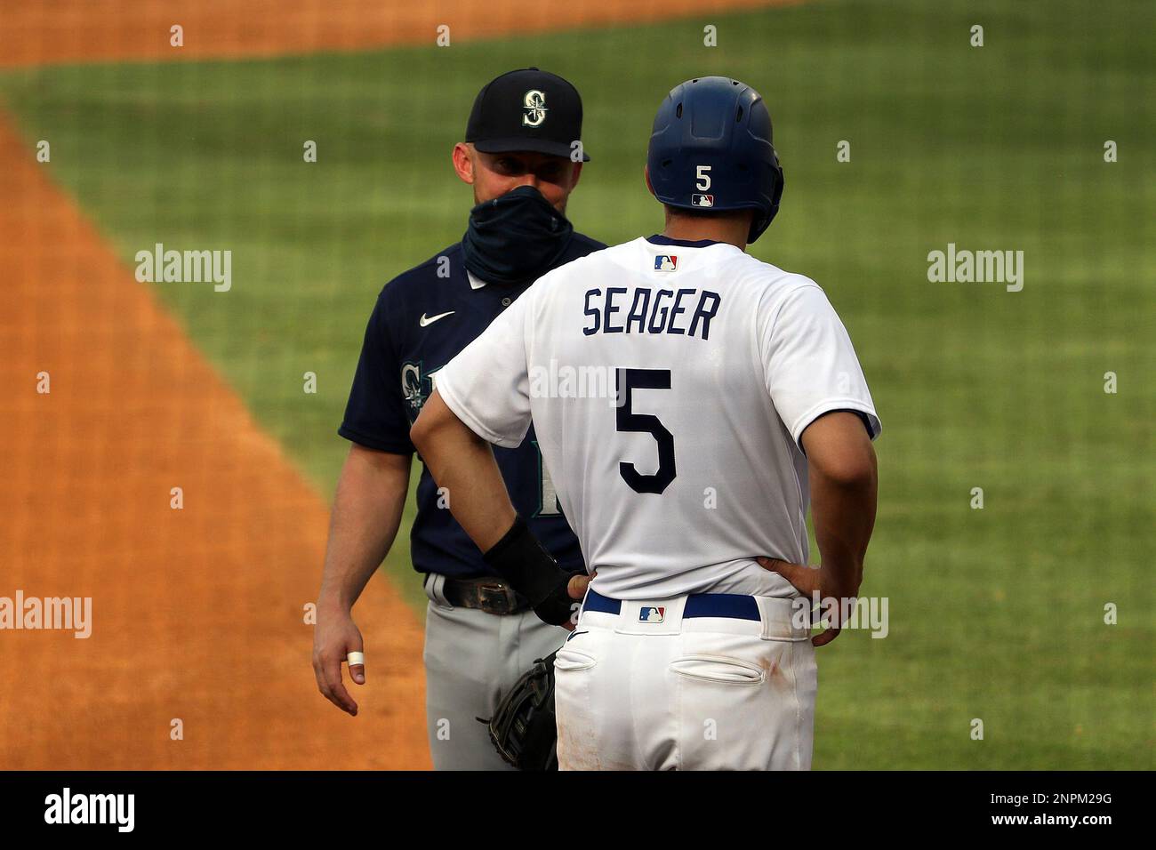 LOS ANGELES, CA - AUGUST 18: Seattle Mariners third baseman Kyle Seager ...