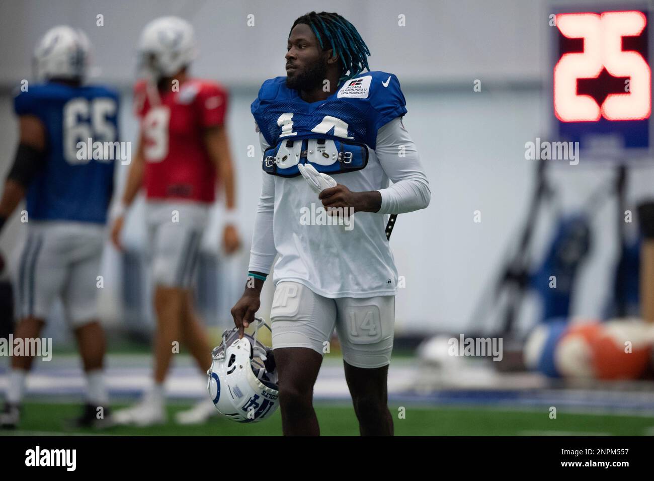 INDIANAPOLIS, IN - AUGUST 18: Indianapolis Colts wide receiver Zach ...