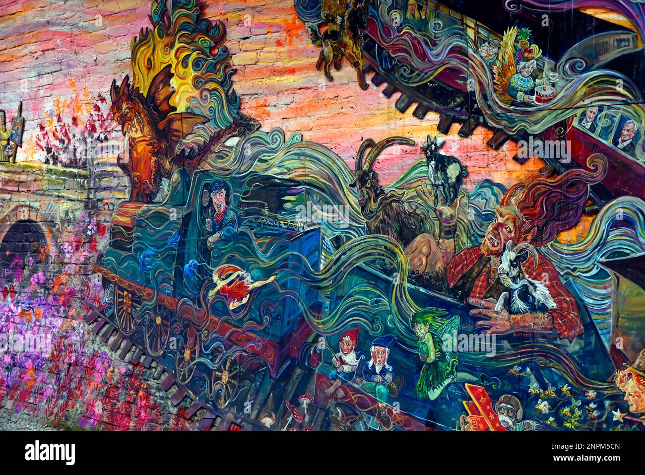 Colinton tunnel Scotland's biggest mural Stock Photo - Alamy