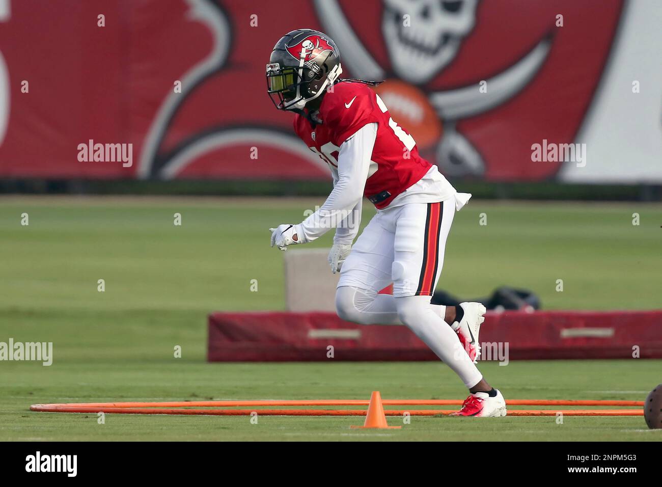 TAMPA, FL - AUGUST 17: The Buccaneers Herb Miller (28) goes thru a ...