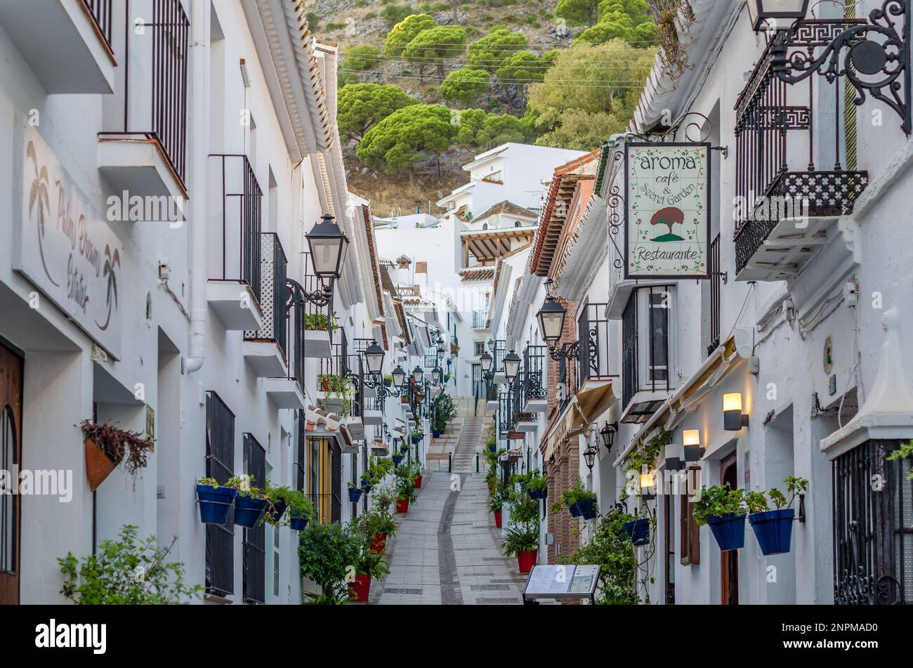 MIJAS, SPAIN - OCTOBER 9, 2021: View of streets and typical ...