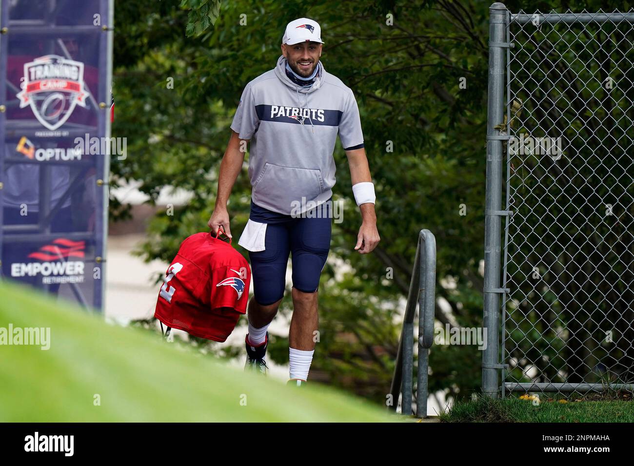New England Patriots quarterback Brian Hoyer steps on the field at the ...