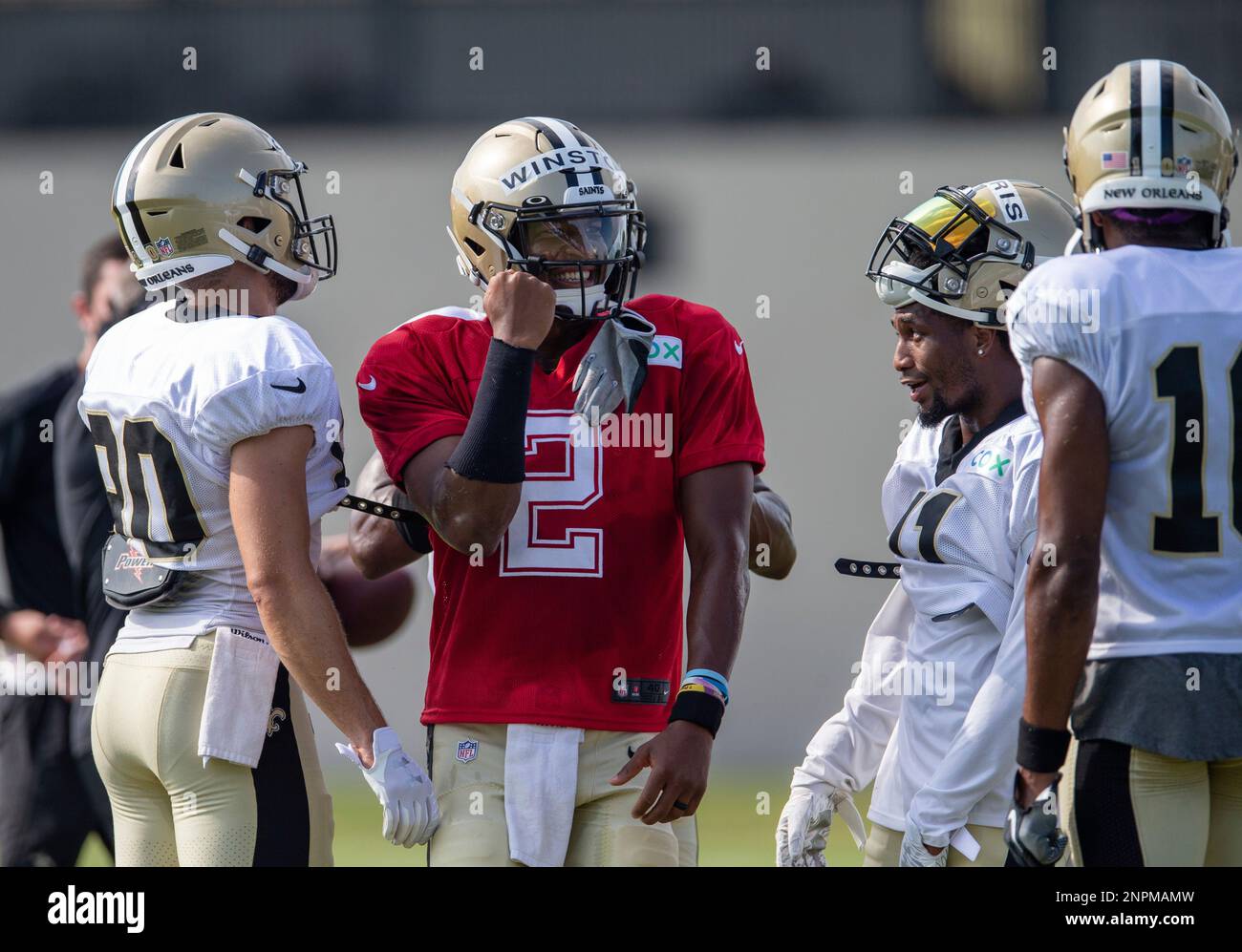 New Orleans Saints quarterback Jameis Winston (2) reacts to throwing a ...