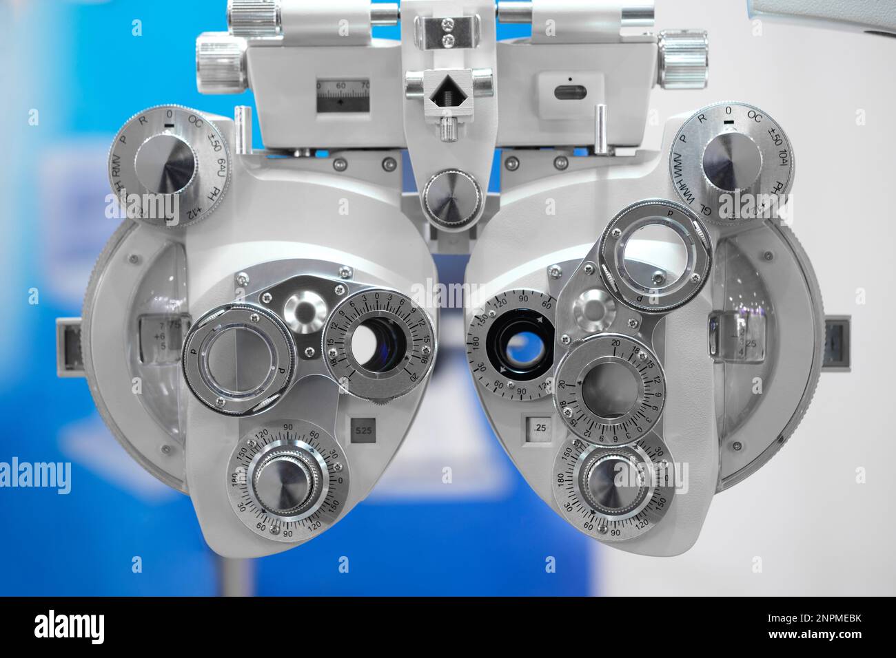 Phoropter and lenses hi-res stock photography and images - Alamy