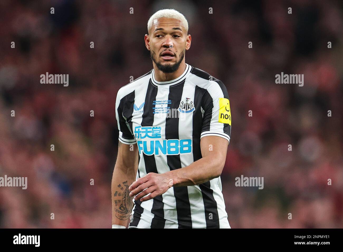Joelinton #7 of Newcastle United during the Carabao Cup Final match ...