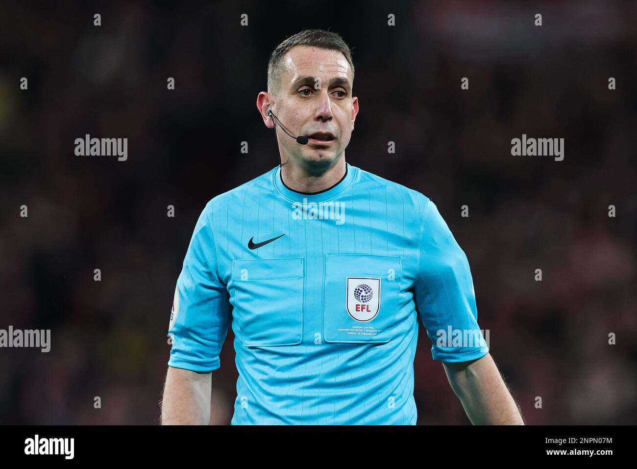 Referee david coote hi-res stock photography and images - Alamy