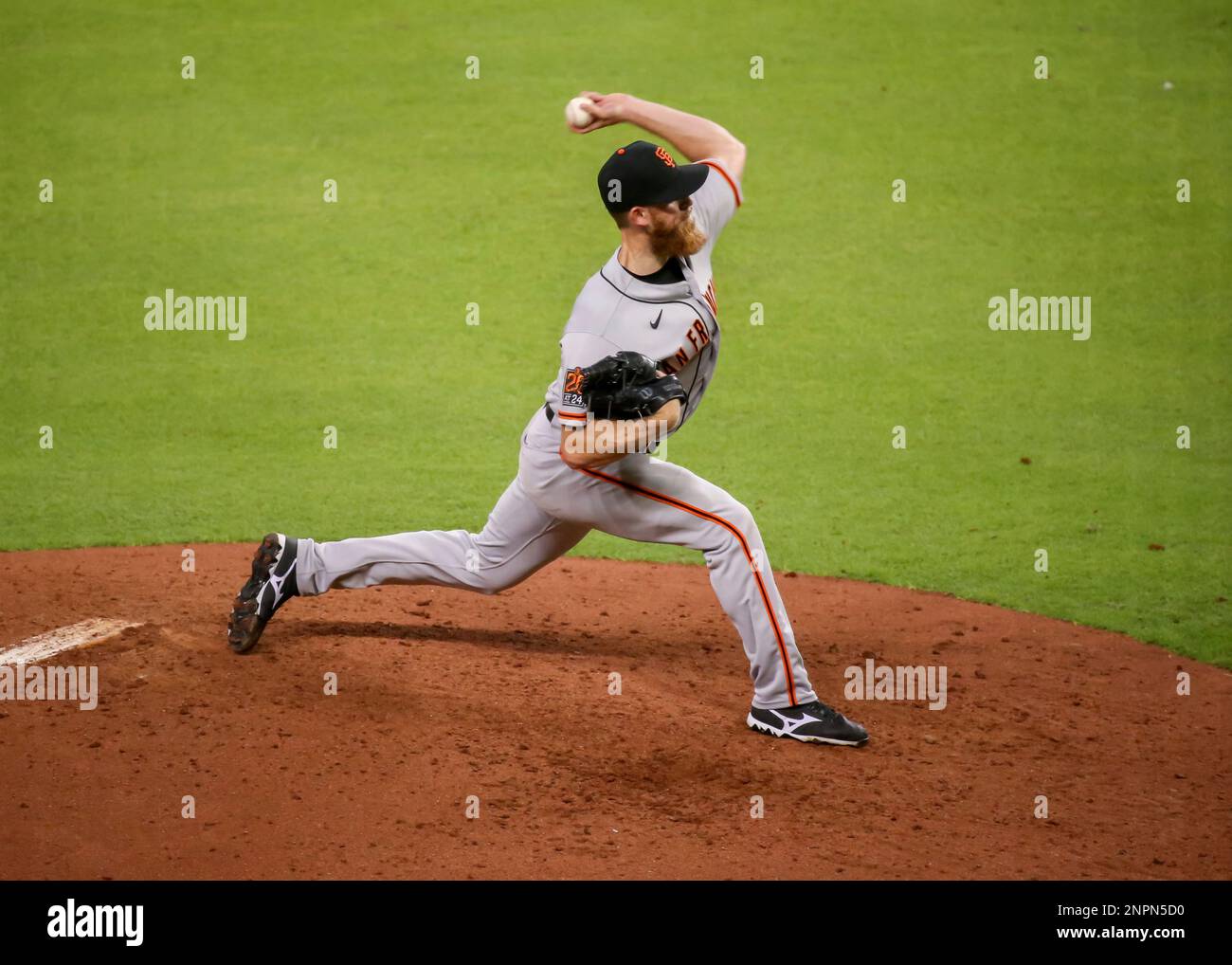 HOUSTON, TX - AUGUST 10: San Francisco Giants starting pitcher Conner ...
