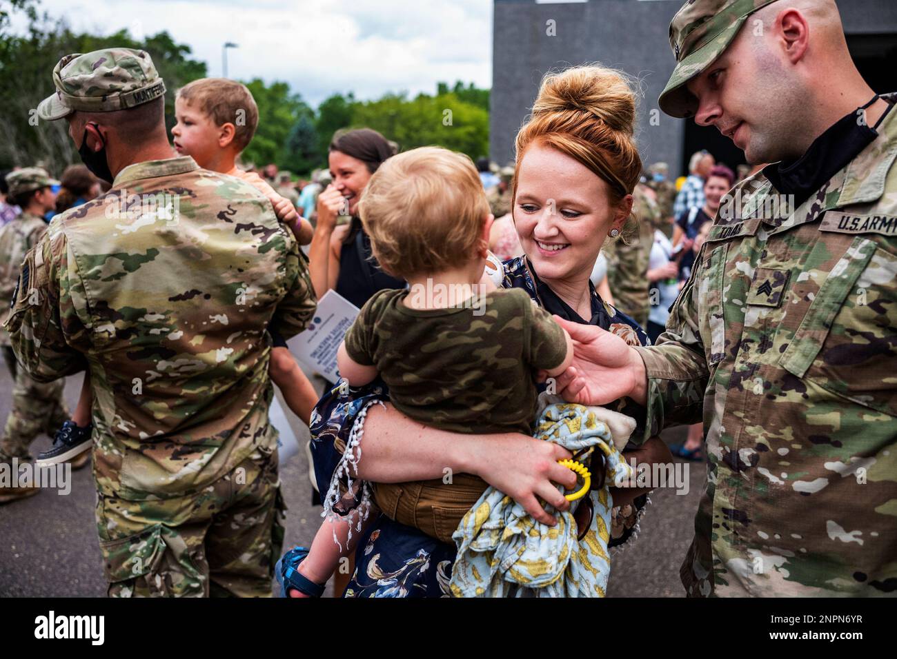 Sgt. Alex Tokar says goodbye to his wife Brittney and son Nolan, 2 ...