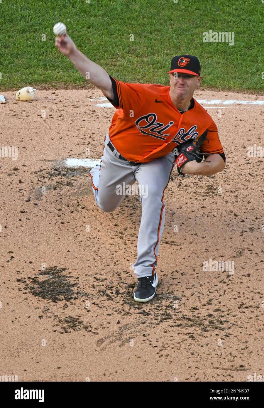 WASHINGTON, DC - AUGUST 08: Baltimore Orioles starting pitcher Tom ...