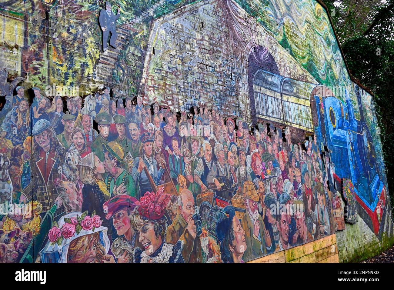 Colinton tunnel Scotland's biggest mural Stock Photo - Alamy