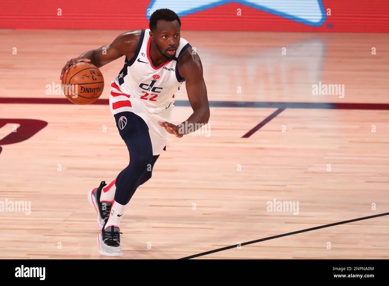 Washington Wizards guard Jerian Grant (22) brings the ball upcourt ...