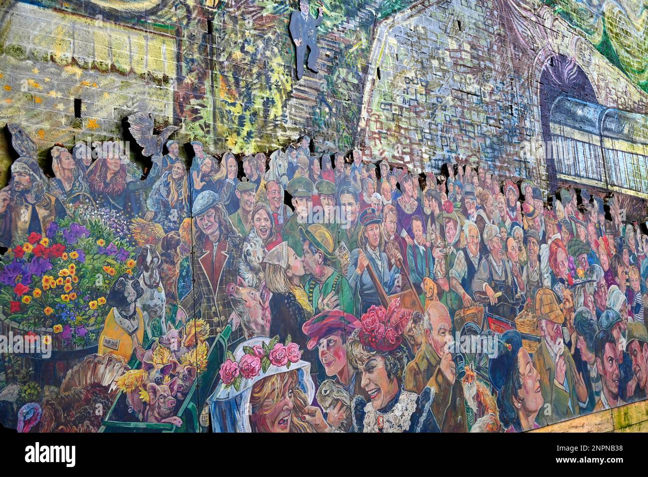Colinton tunnel Scotland's biggest mural Stock Photo - Alamy
