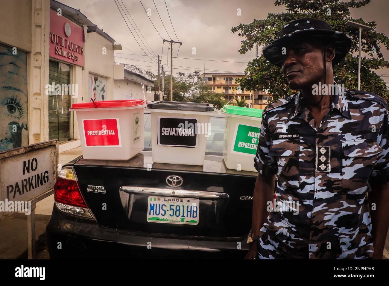 Nigerian polling booths hi-res stock photography and images - Alamy