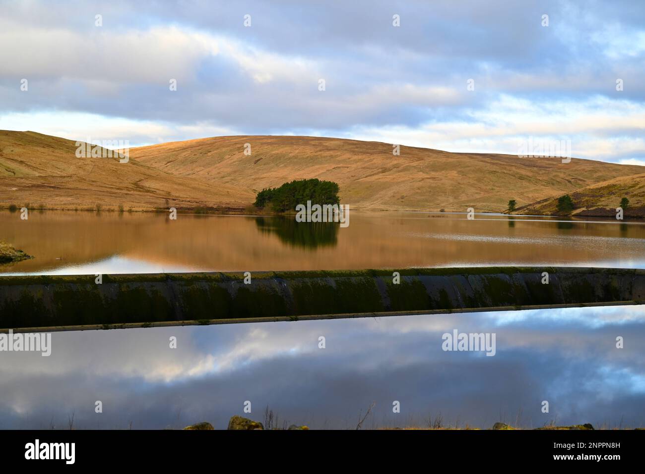 Upper Glendevon reservoir Perthshire Stock Photo - Alamy