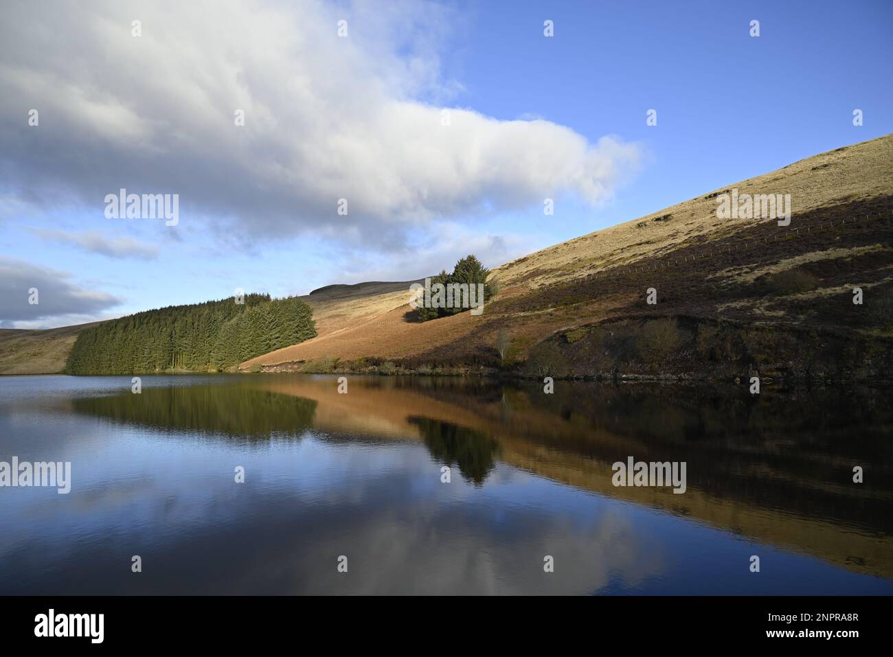 Upper Glendevon reservoir Perthshire Stock Photo - Alamy