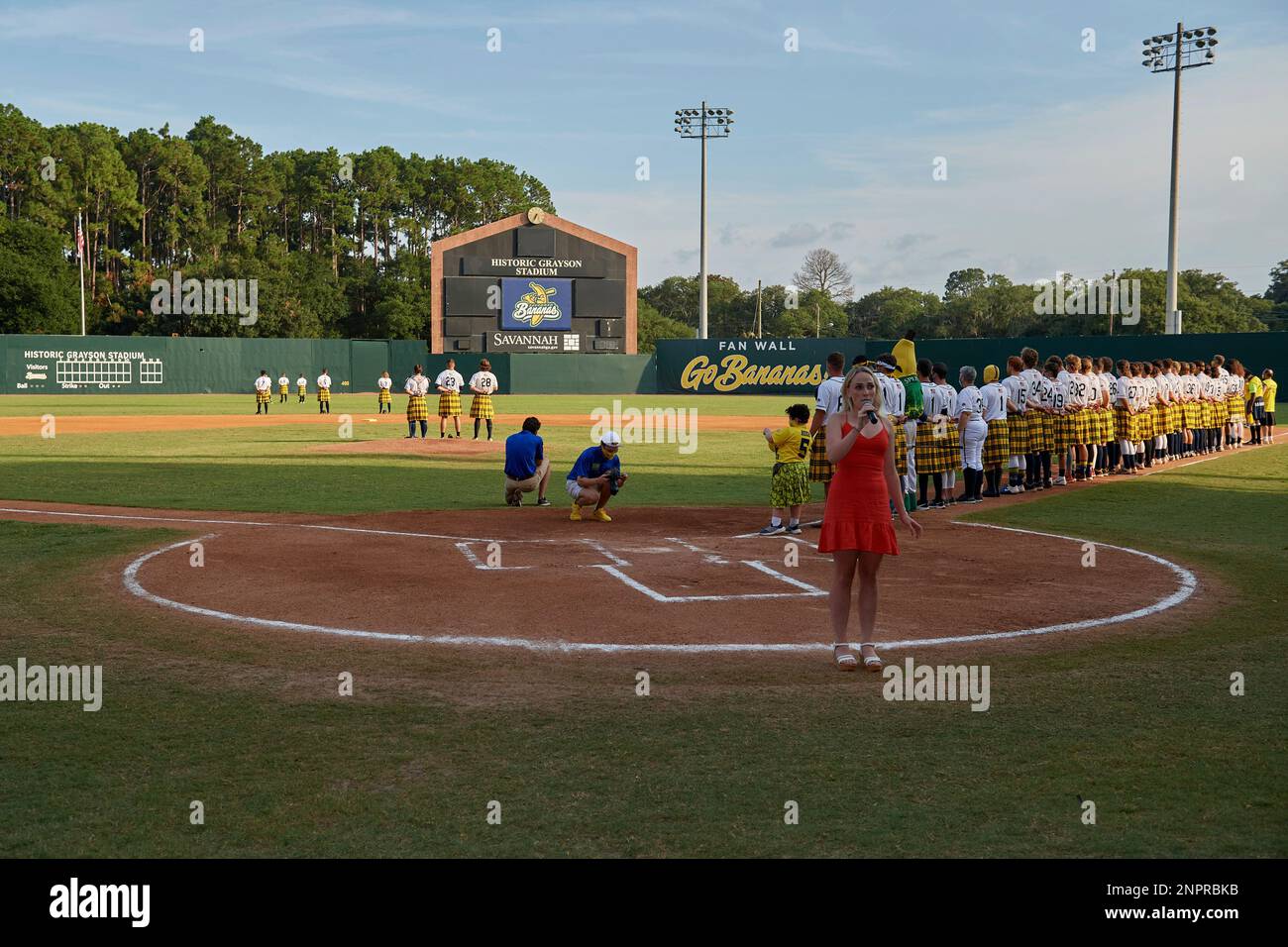 Savannah Bananas national anthem presentation before a Coastal Plain ...