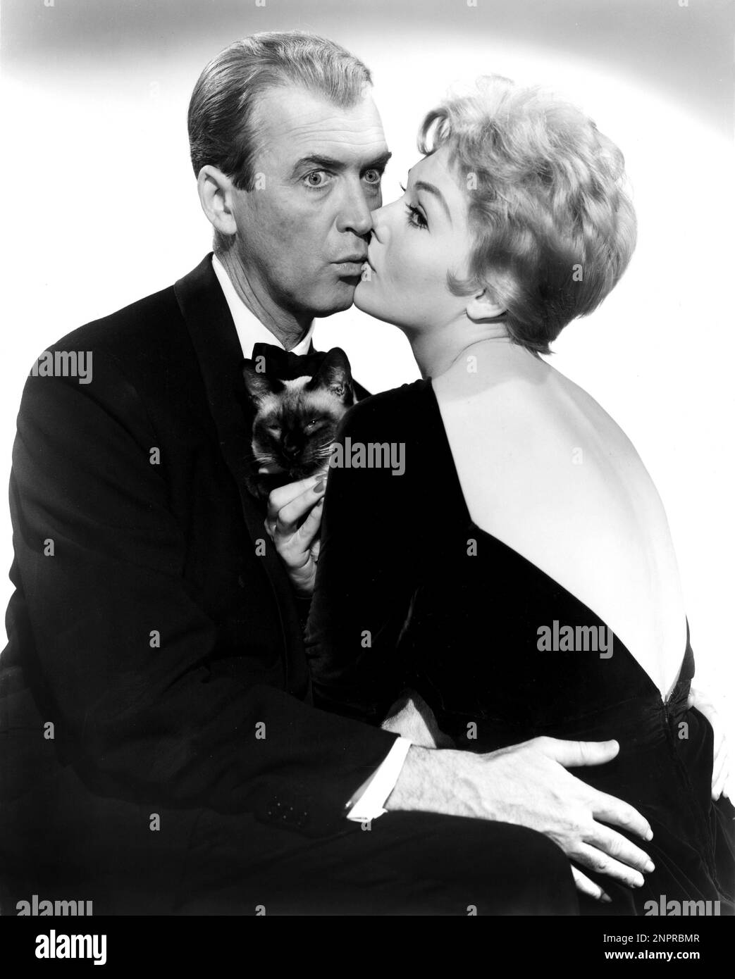 Kim novak kiss me hi-res stock photography and images - Alamy