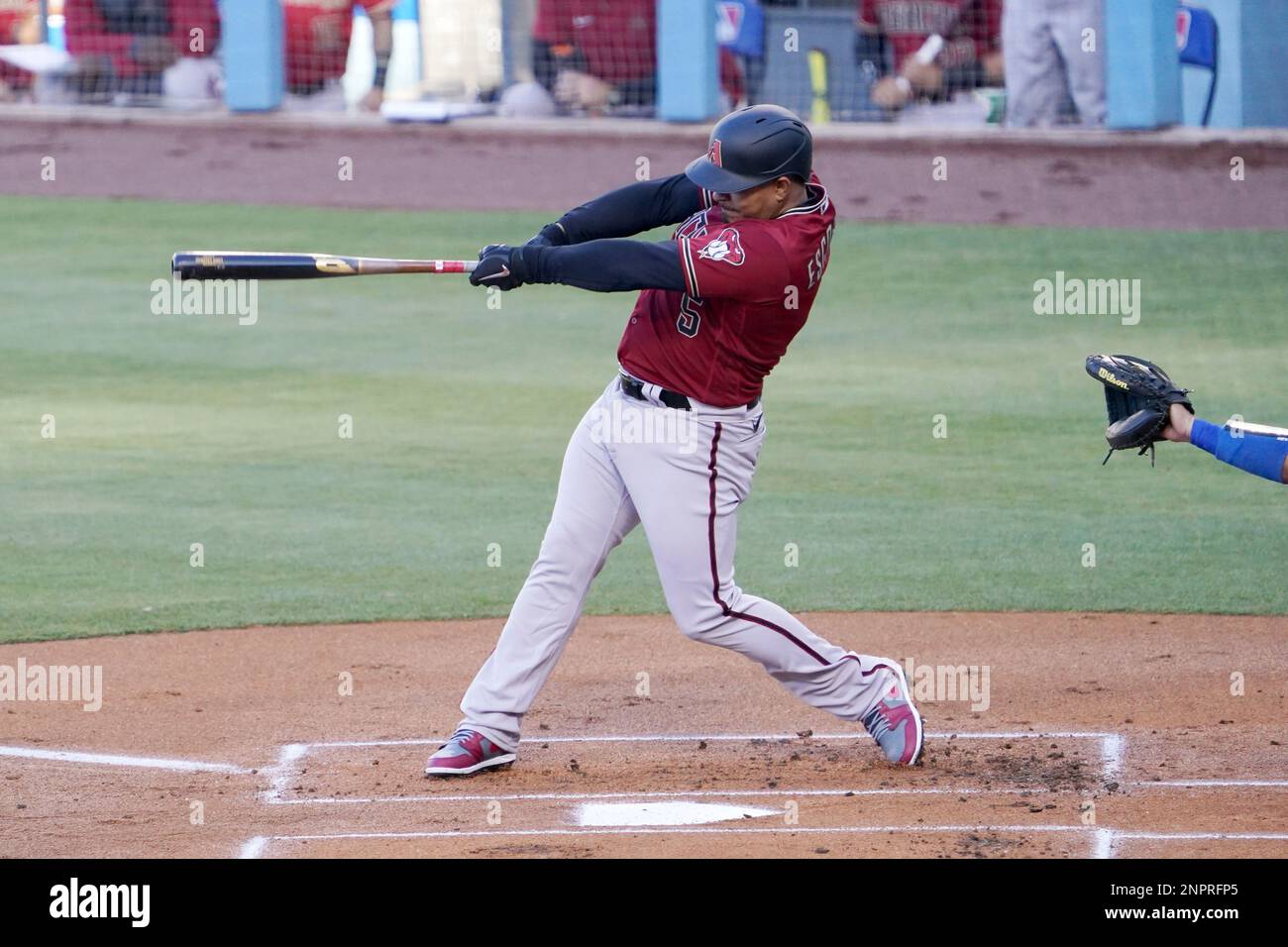Arizona Diamondbacks third baseman Eduardo Escobar (5) bats during a ...