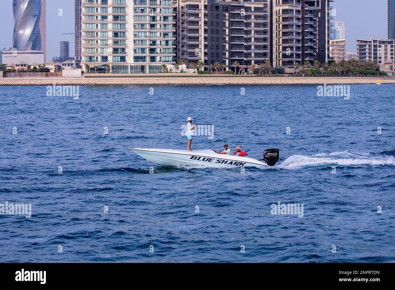 Manama bahrain tourists hi-res stock photography and images - Alamy