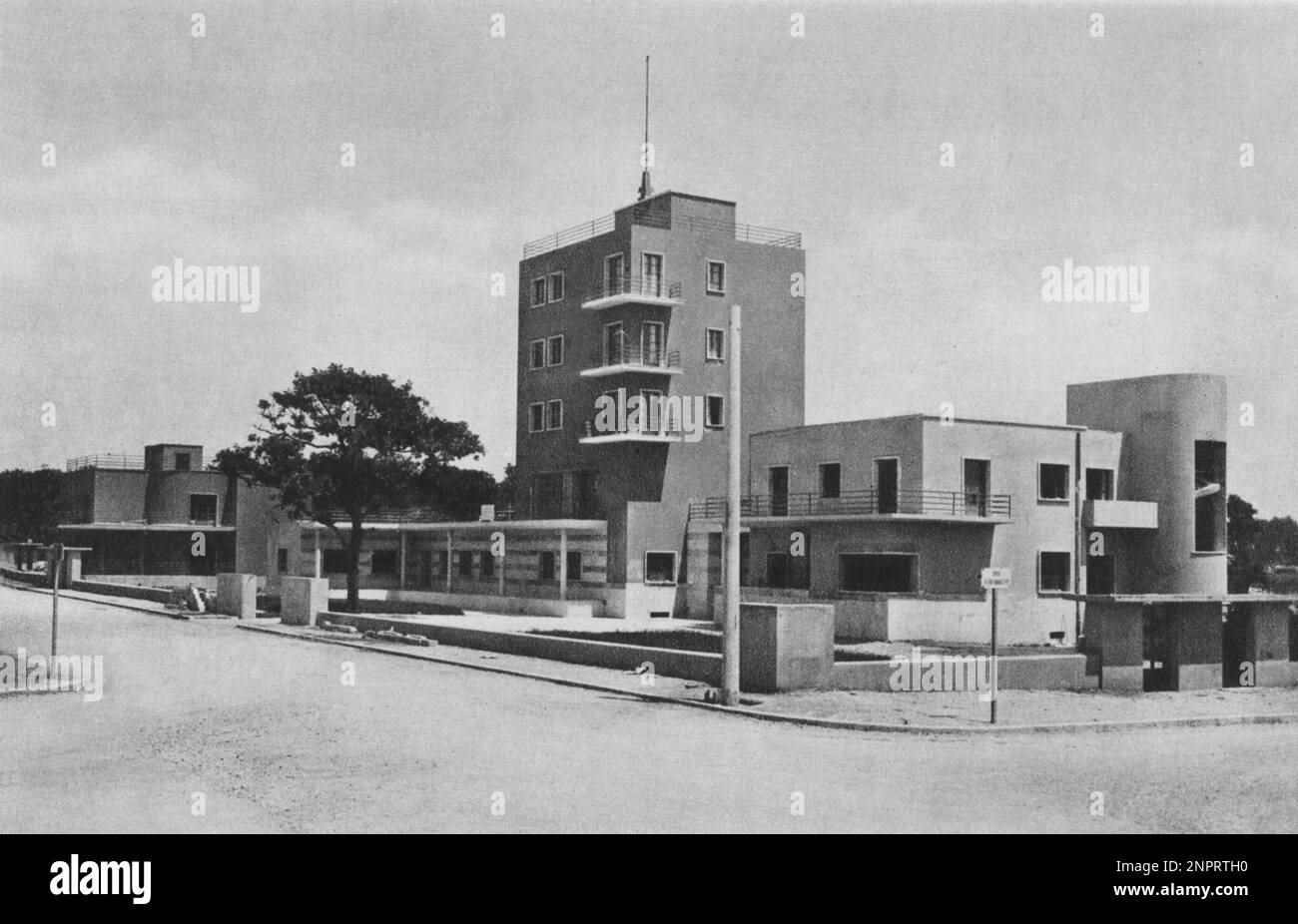 1930's , Sabaudia , Italia : The Direzione dell'Azienda Agraria dell ...