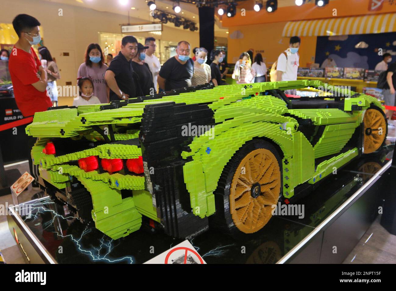 People check out a 3:4 Lego replication of a Lamborghini Sián FKP 37 ...