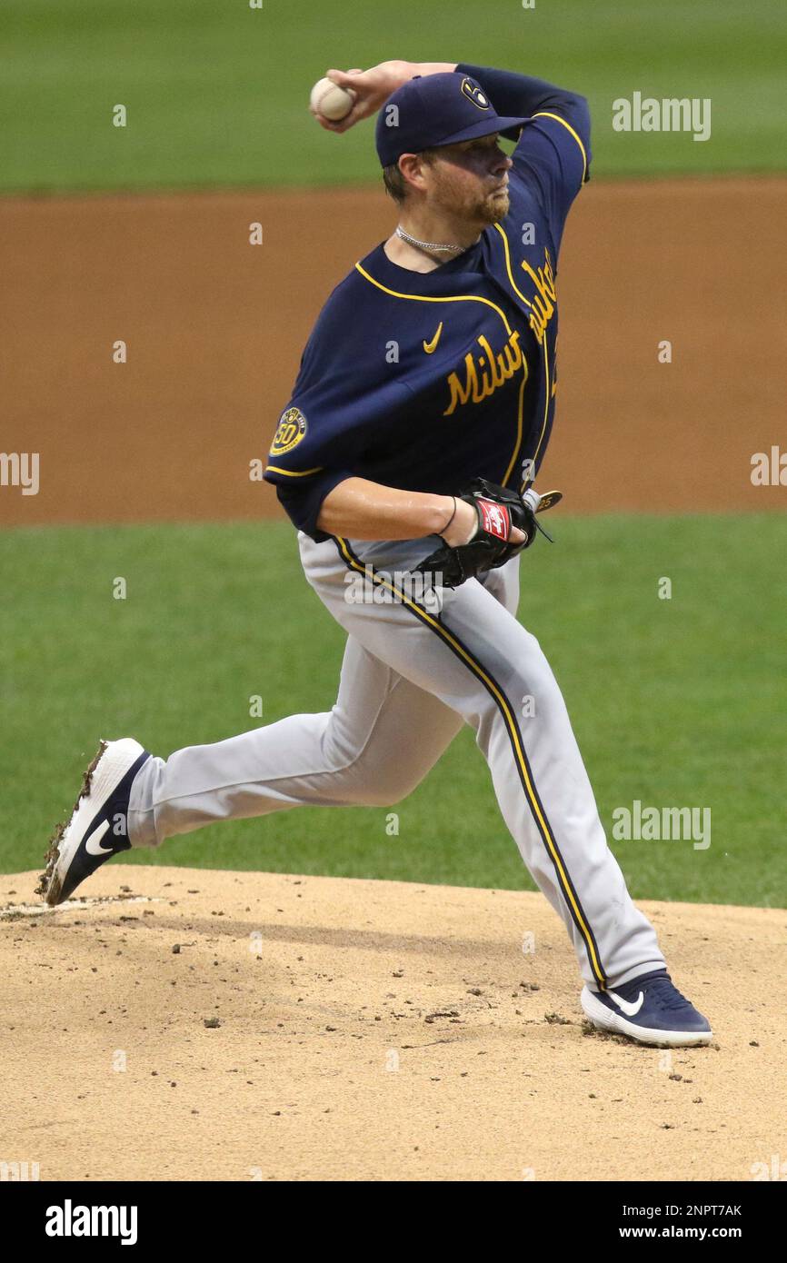 MILWAUKEE, WI - JULY 15: Milwaukee Brewers starting pitcher Brett ...