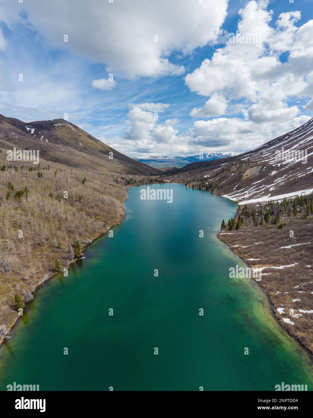 Stunning wilderness lake views in northern Canada during summer time ...