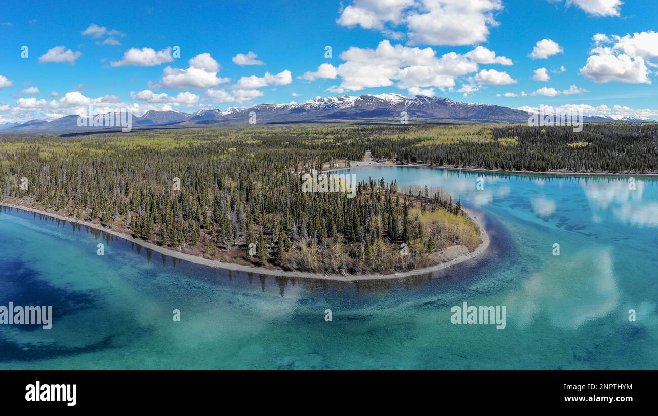 Stunning wilderness lake views in northern Canada during summer time ...