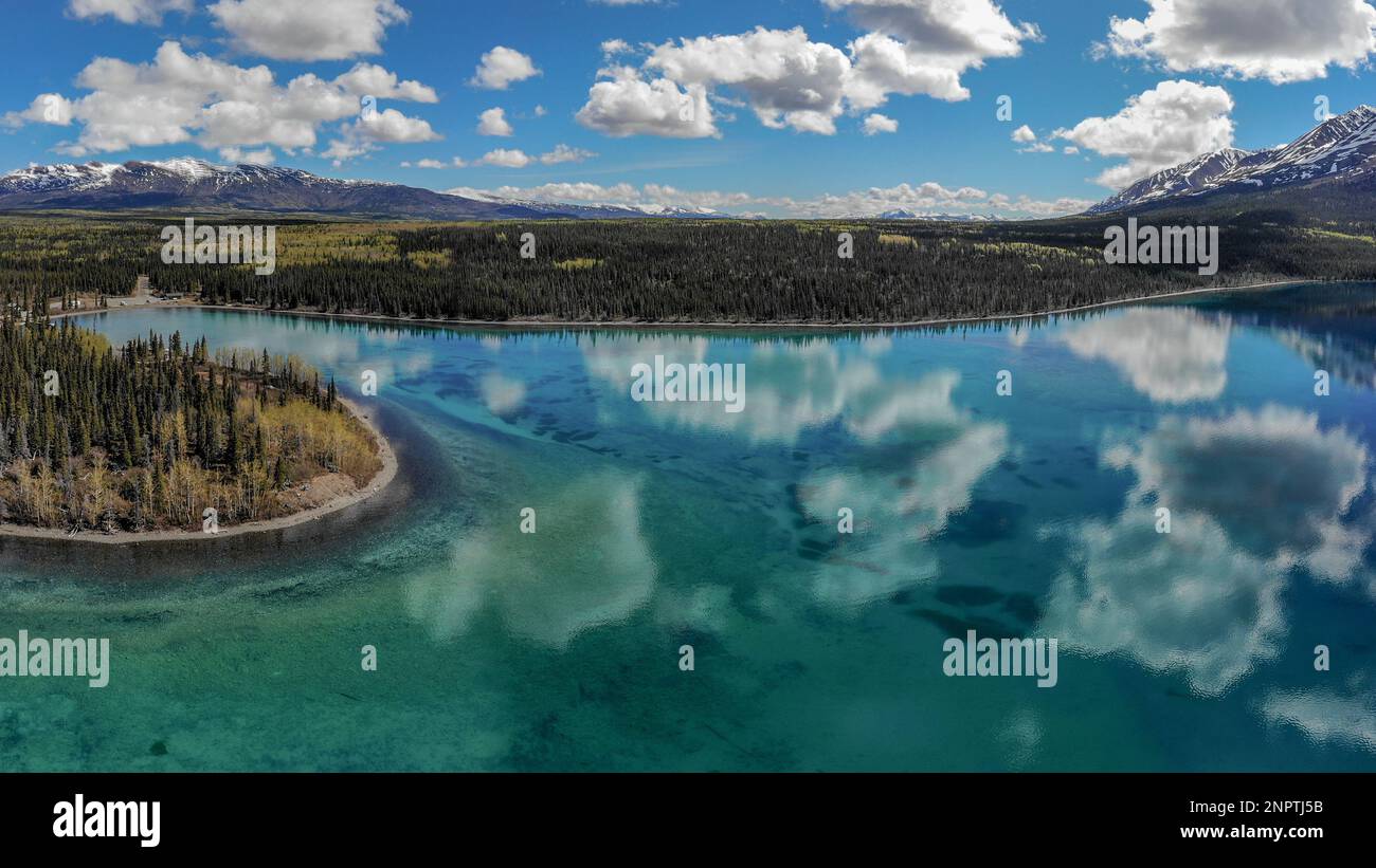 Stunning wilderness lake views in northern Canada during summer time ...
