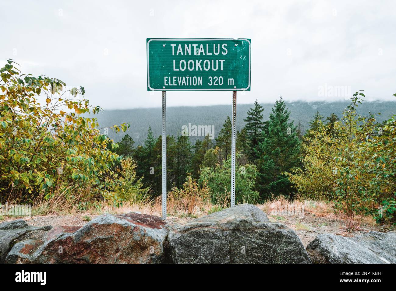 Tantalus lookout hi-res stock photography and images - Alamy