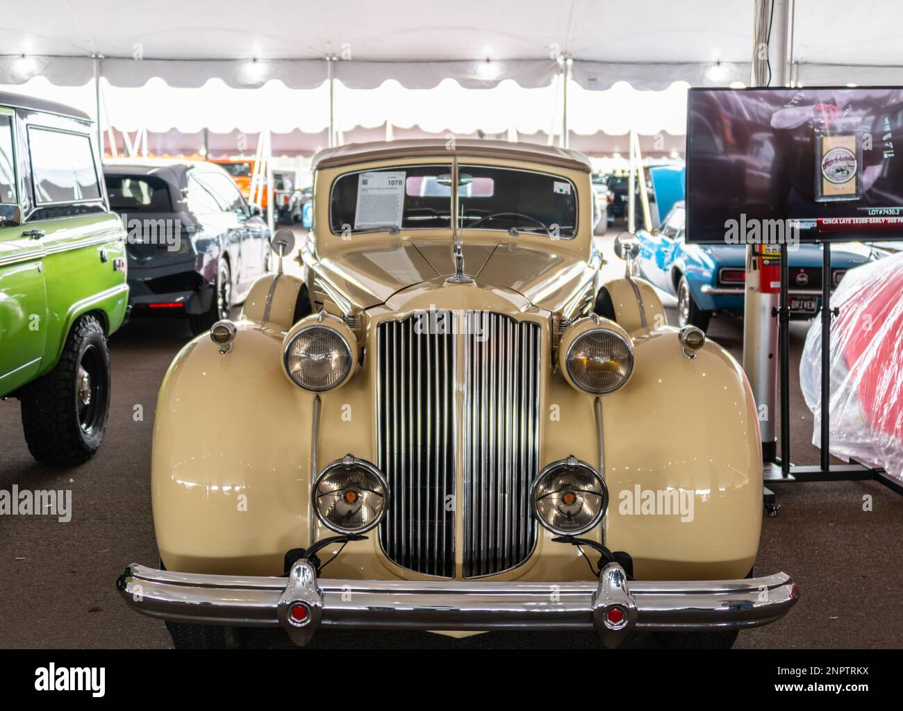 Flagship 1938 Packard Model 1608 Convertible Sedan Stock Photo - Alamy